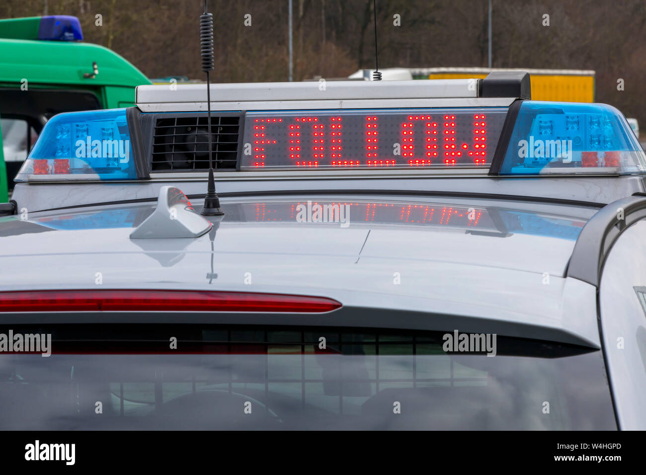 Bitte Folgen Polizei