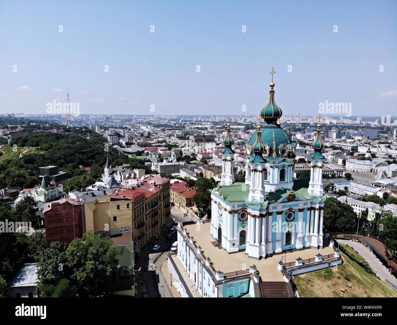 Kiew, der Hauptstadt der Ukraine. Luftaufnahmen von Drone. Großartiges ...