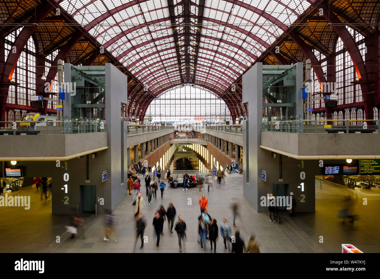 Belgien, Antwerpen: der Hauptbahnhof, der Bahnhof Antwerpen-Centraal ...