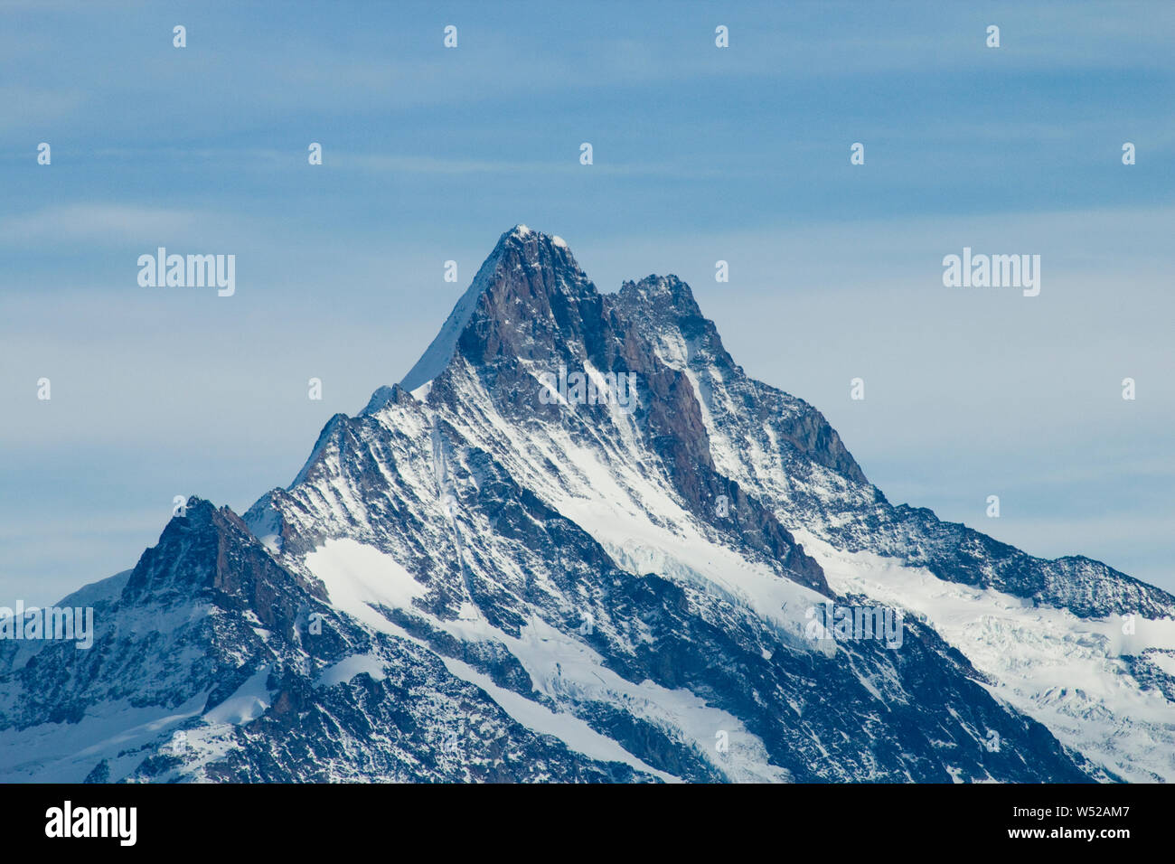 Schreckhorn 4078 m -Fotos und -Bildmaterial in hoher Auflösung – Alamy