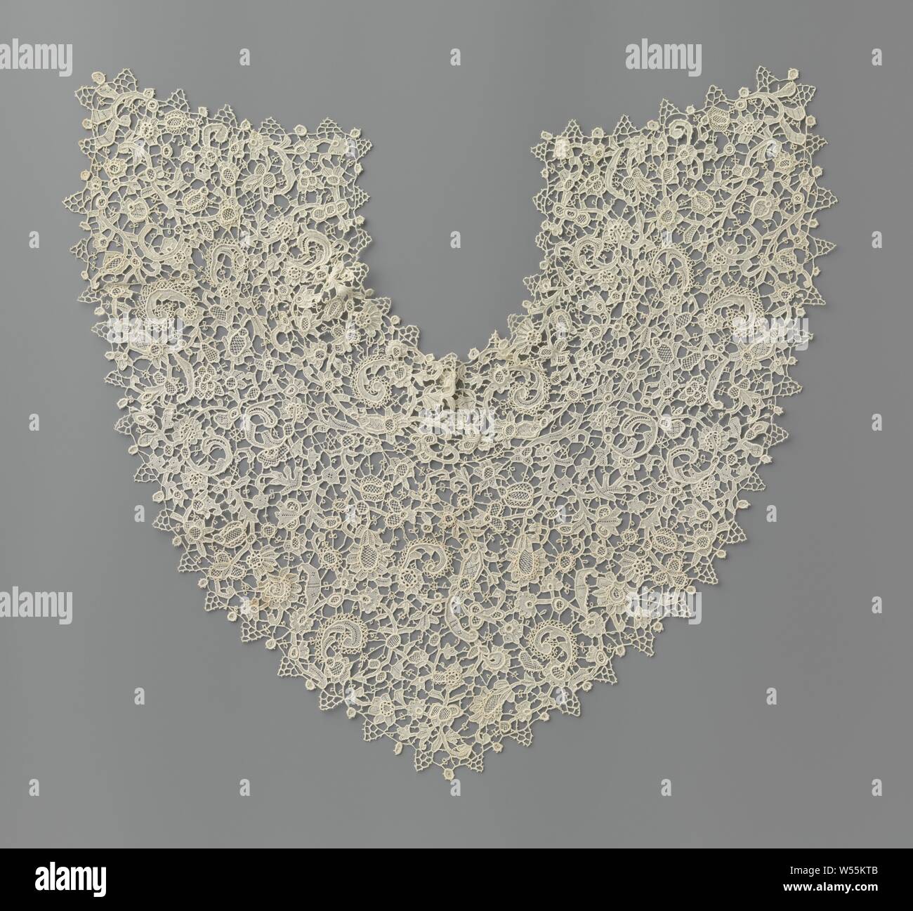 Gezackte Voluten Stockfotos und -bilder Kaufen - Alamy