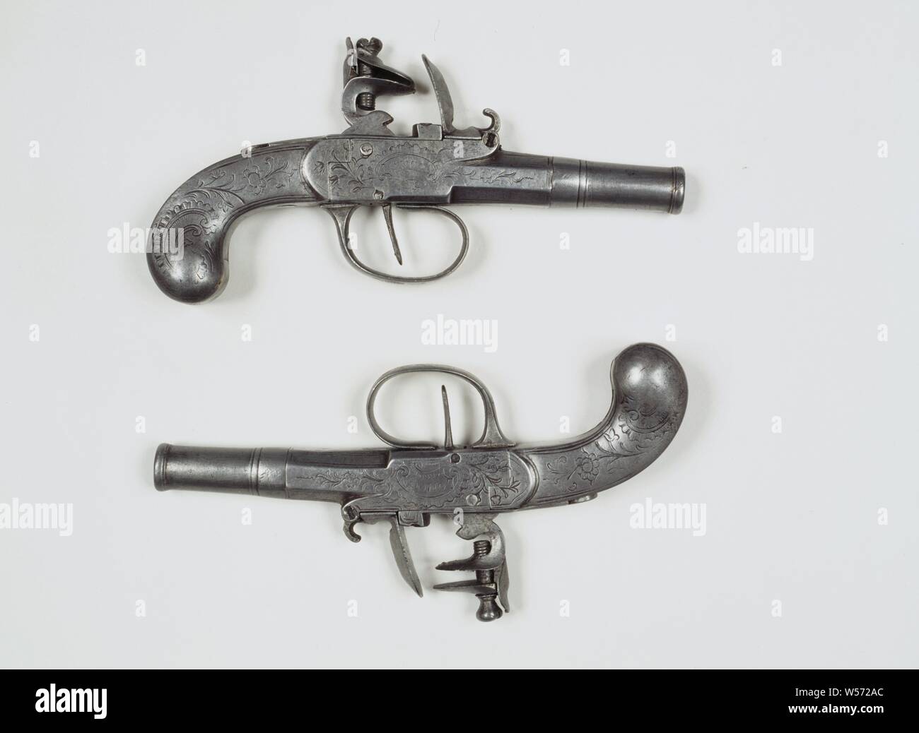 Flint pocket gun -Fotos und -Bildmaterial in hoher Auflösung – Alamy
