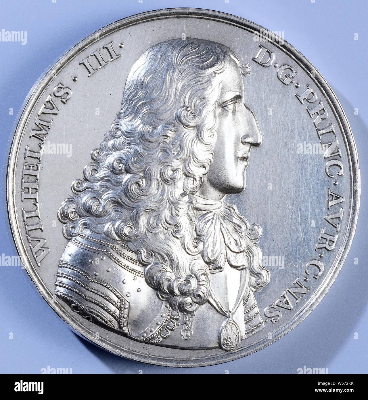 Stehende pallas -Fotos und -Bildmaterial in hoher Auflösung – Alamy