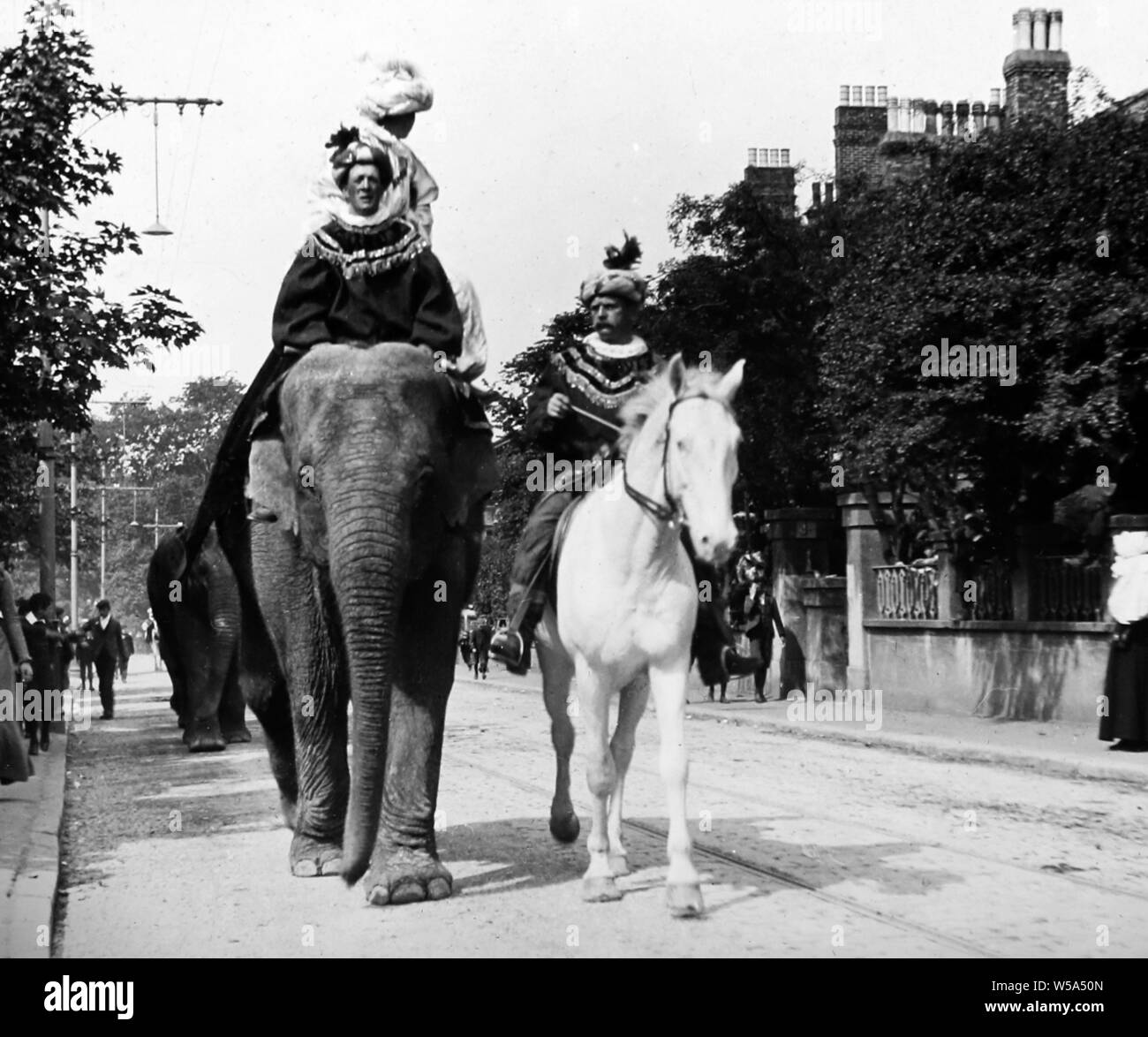 Sangers zirkus -Fotos und -Bildmaterial in hoher Auflösung – Alamy