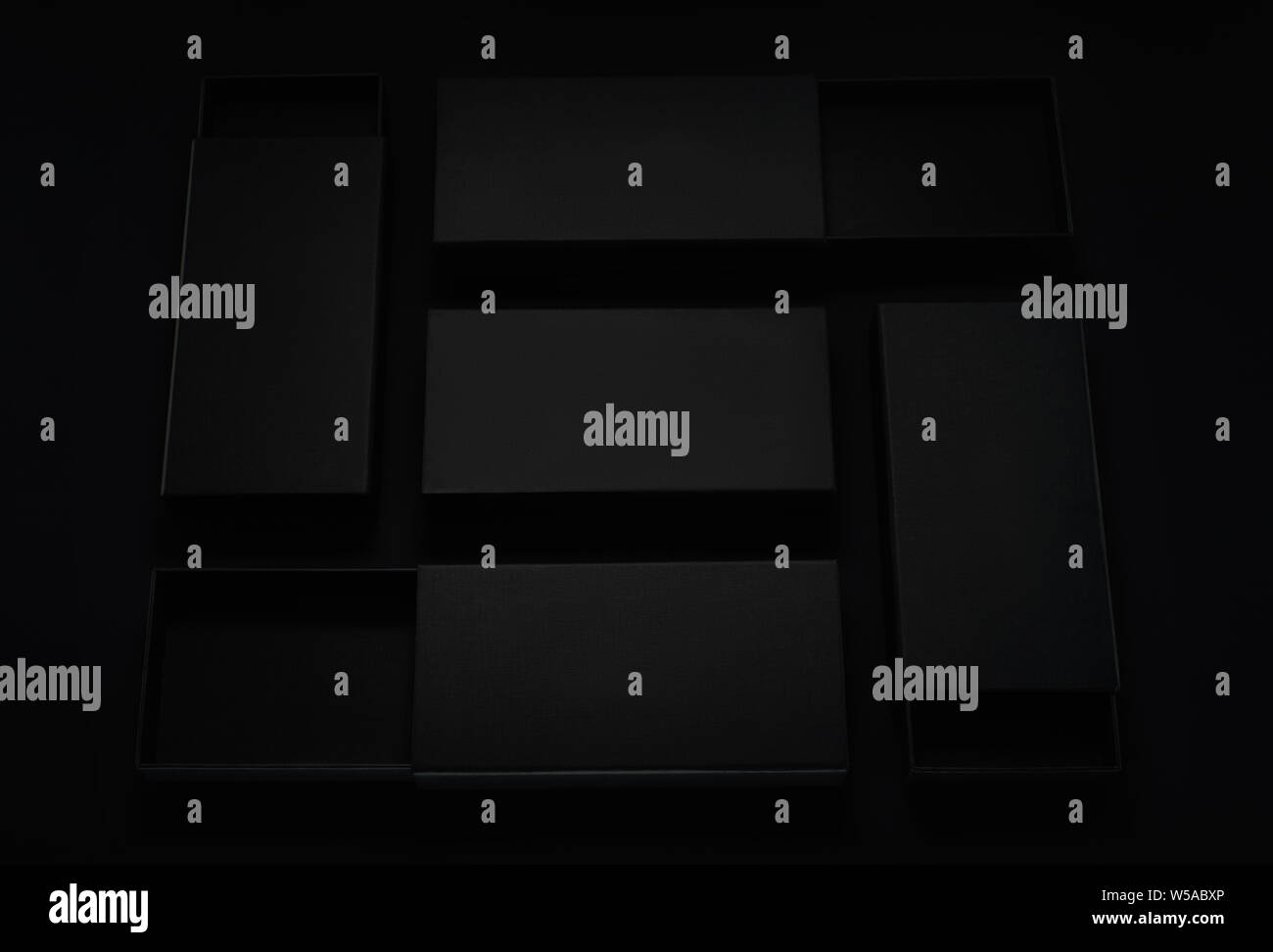 Set parcel box open box -Fotos und -Bildmaterial in hoher Auflösung – Alamy