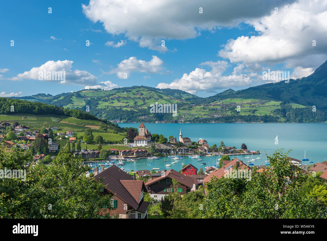 Kanton bern berner oberland -Fotos und -Bildmaterial in hoher Auflösung ...