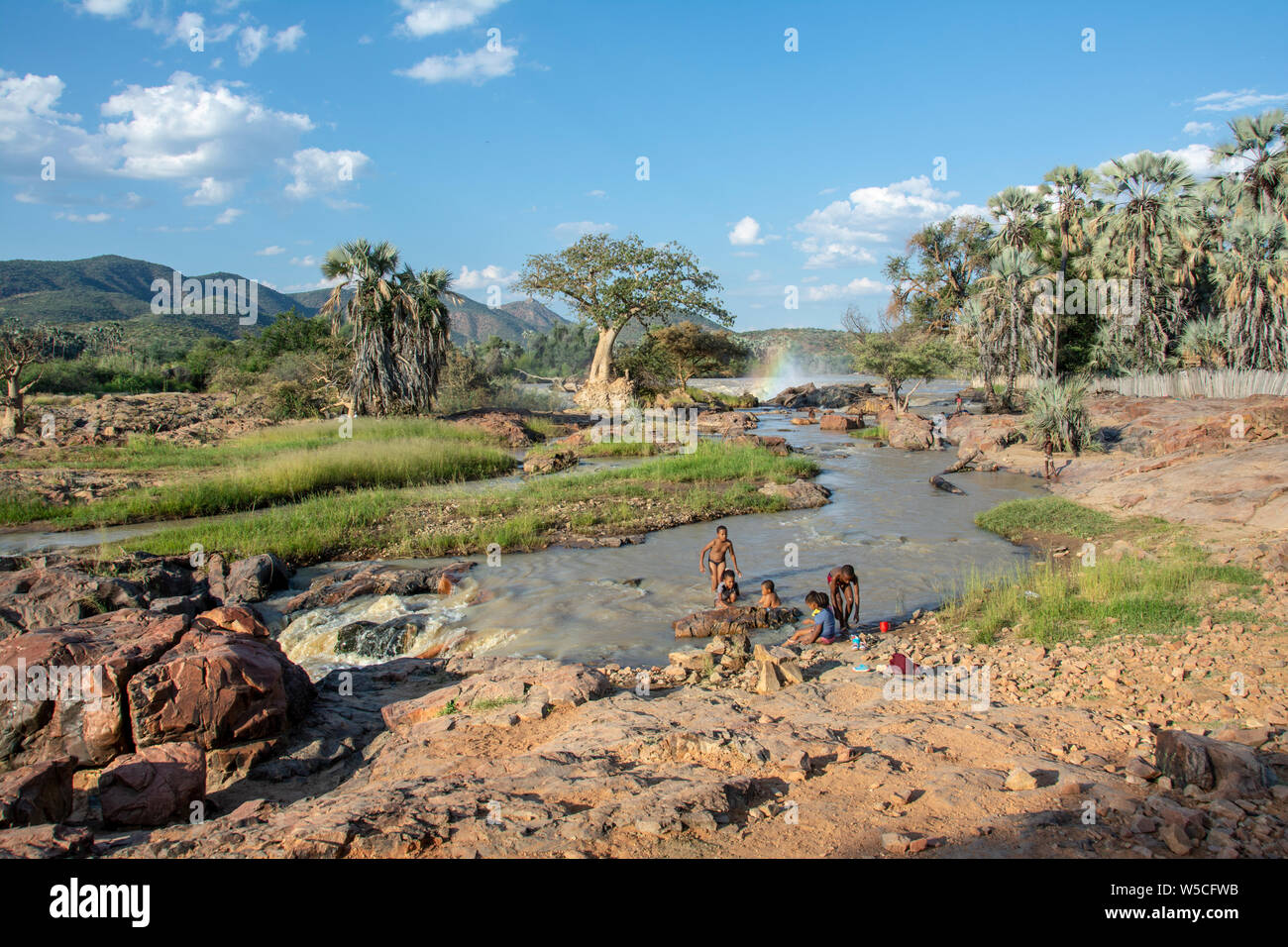 Himba stamm kaokoveld -Fotos und -Bildmaterial in hoher Auflösung ...