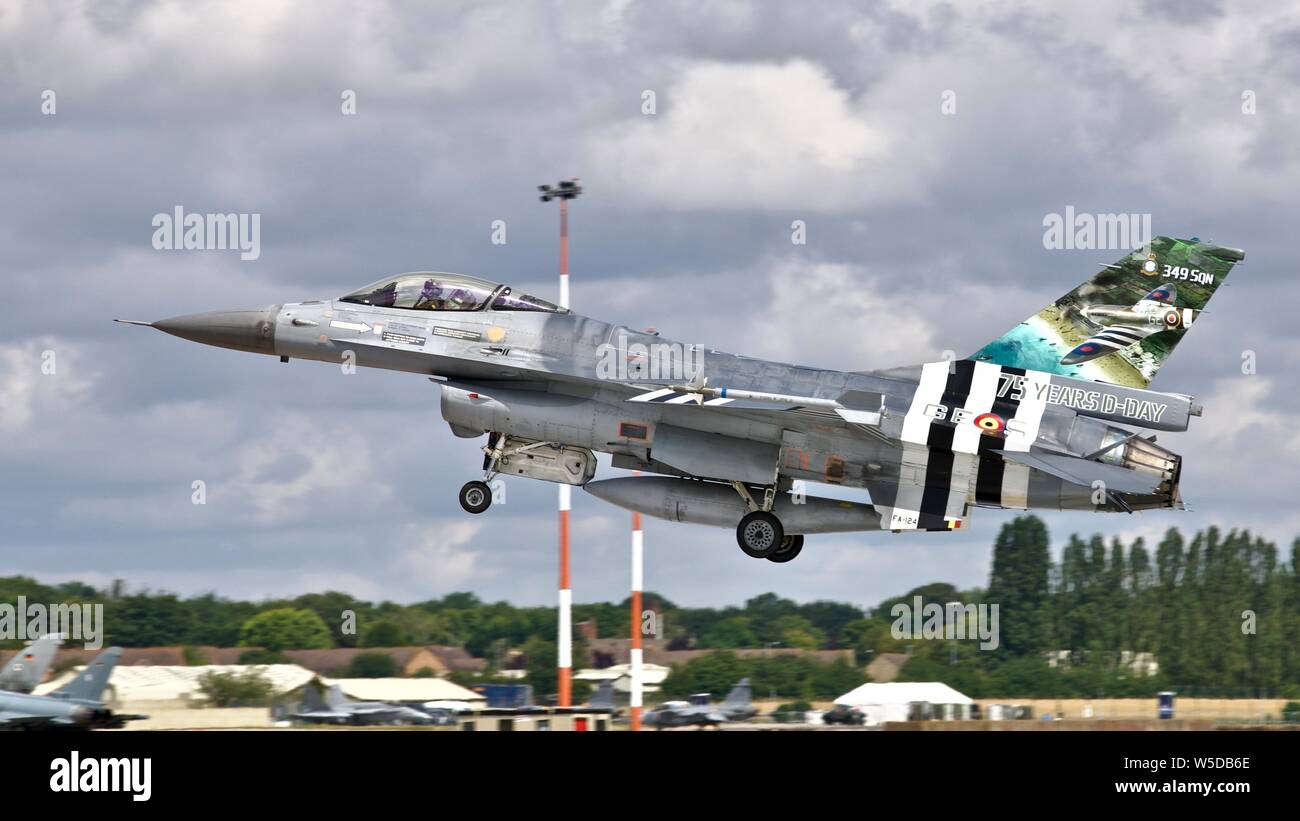 Belgische Luftwaffe F-16 Fighting Falcon BIN N-L'Landung an RAF ...