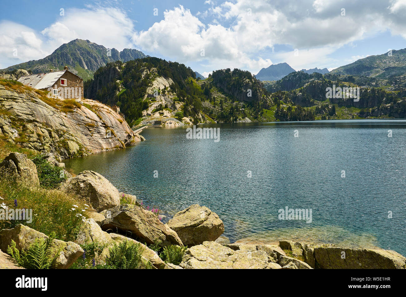 Refugio de colomers -Fotos und -Bildmaterial in hoher Auflösung – Alamy