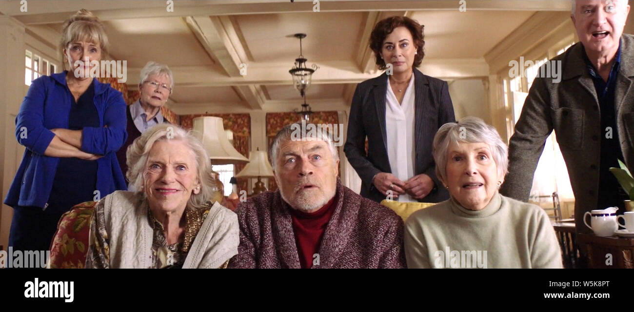 ASTRONAUT, Sitzen, Jennifer Phipps (ganz links), Joan Gregson (ganz ...