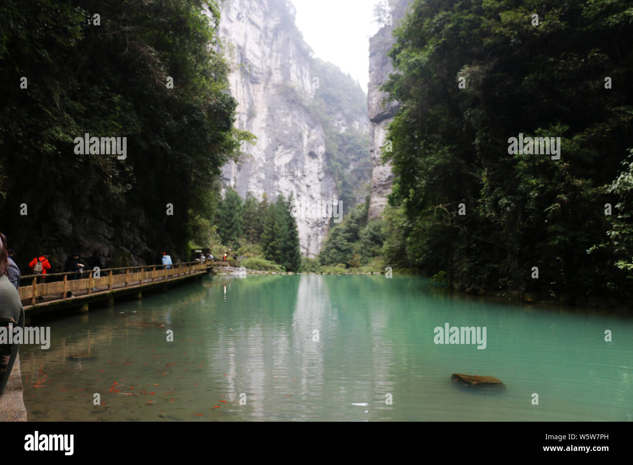 Landschaft der drei Natural Bridges National Geopark (Tian Keng San ...