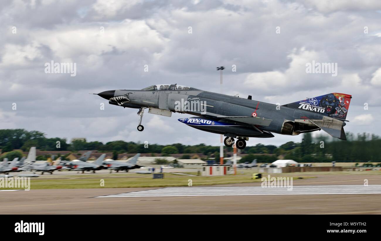 Raf phantom f4 -Fotos und -Bildmaterial in hoher Auflösung – Alamy
