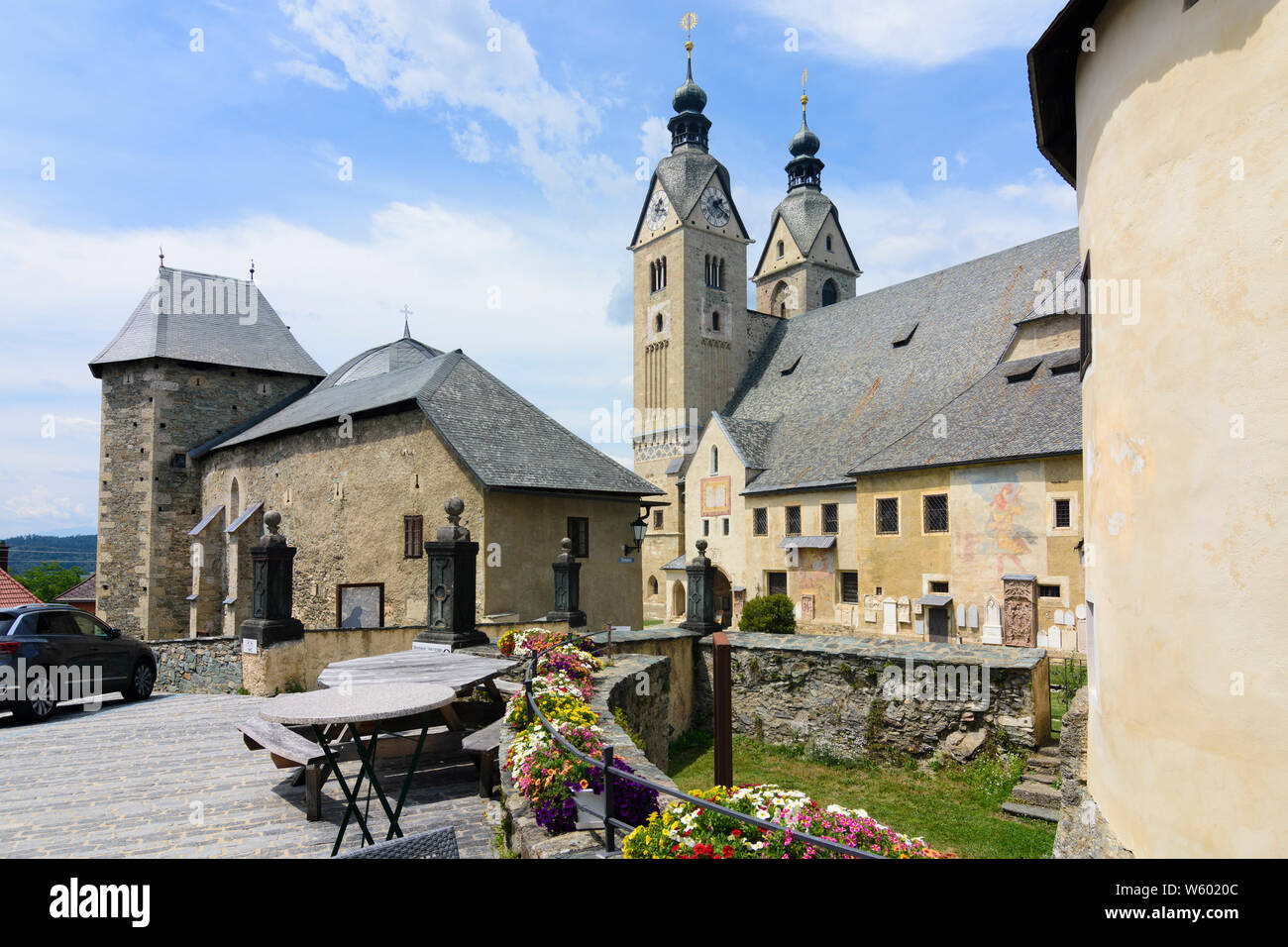 Kathedrale von maria saal -Fotos und -Bildmaterial in hoher Auflösung ...