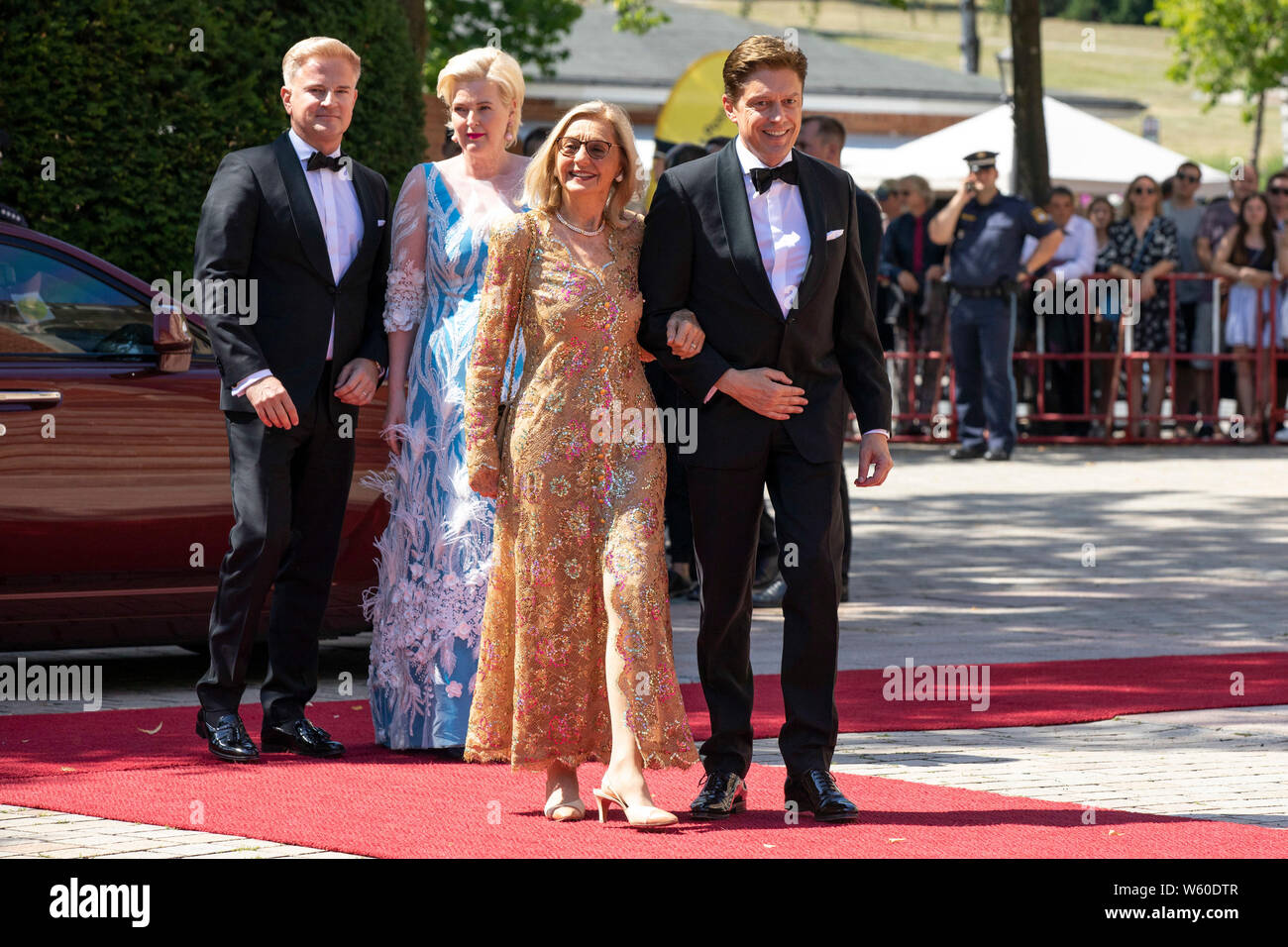 Felix Raslag mit Begleitung und Bruno Meiser mit Begleitung bei der ...