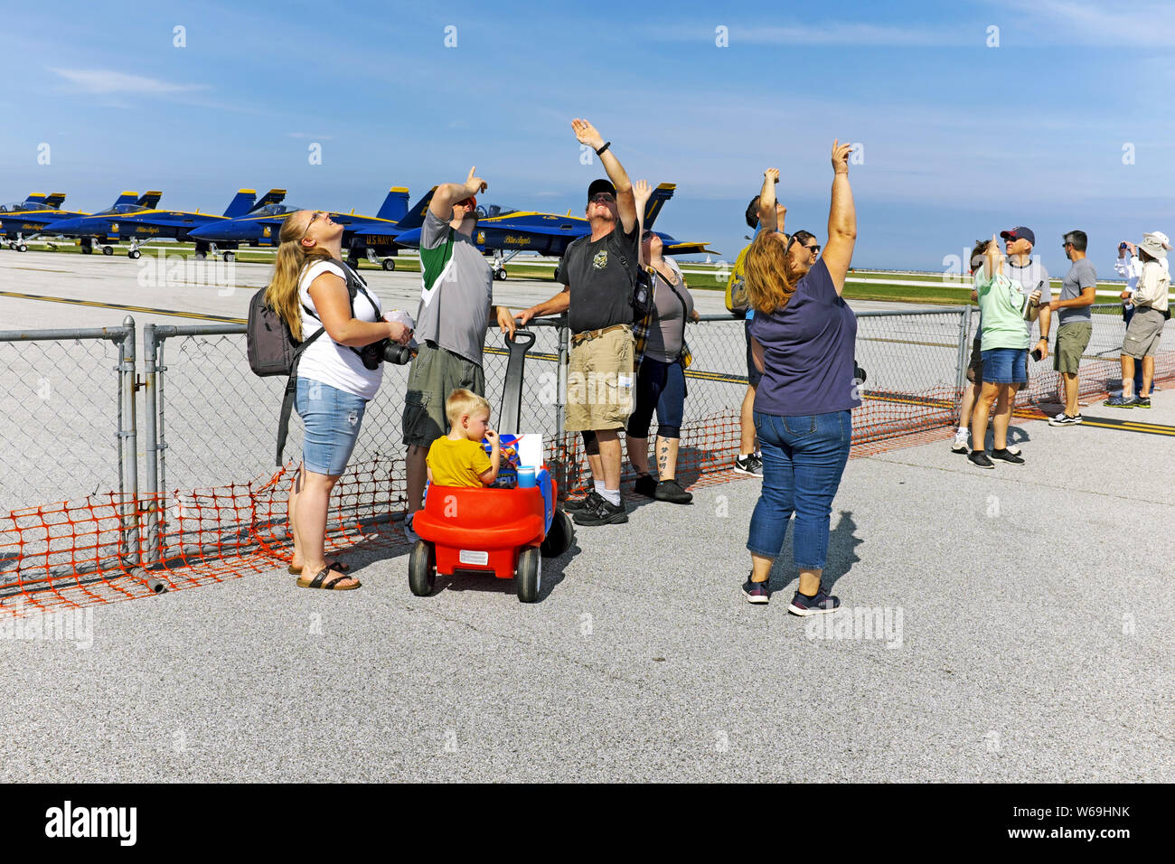 Menschen am cleveland seeufer Stockfotos und -bilder Kaufen - Alamy