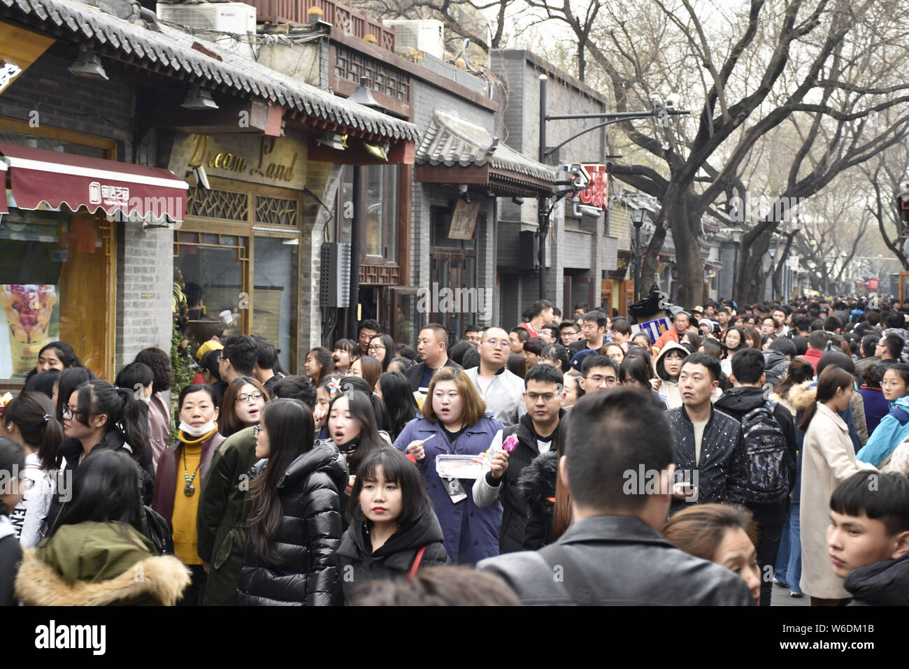 Qingming fest -Fotos und -Bildmaterial in hoher Auflösung – Alamy
