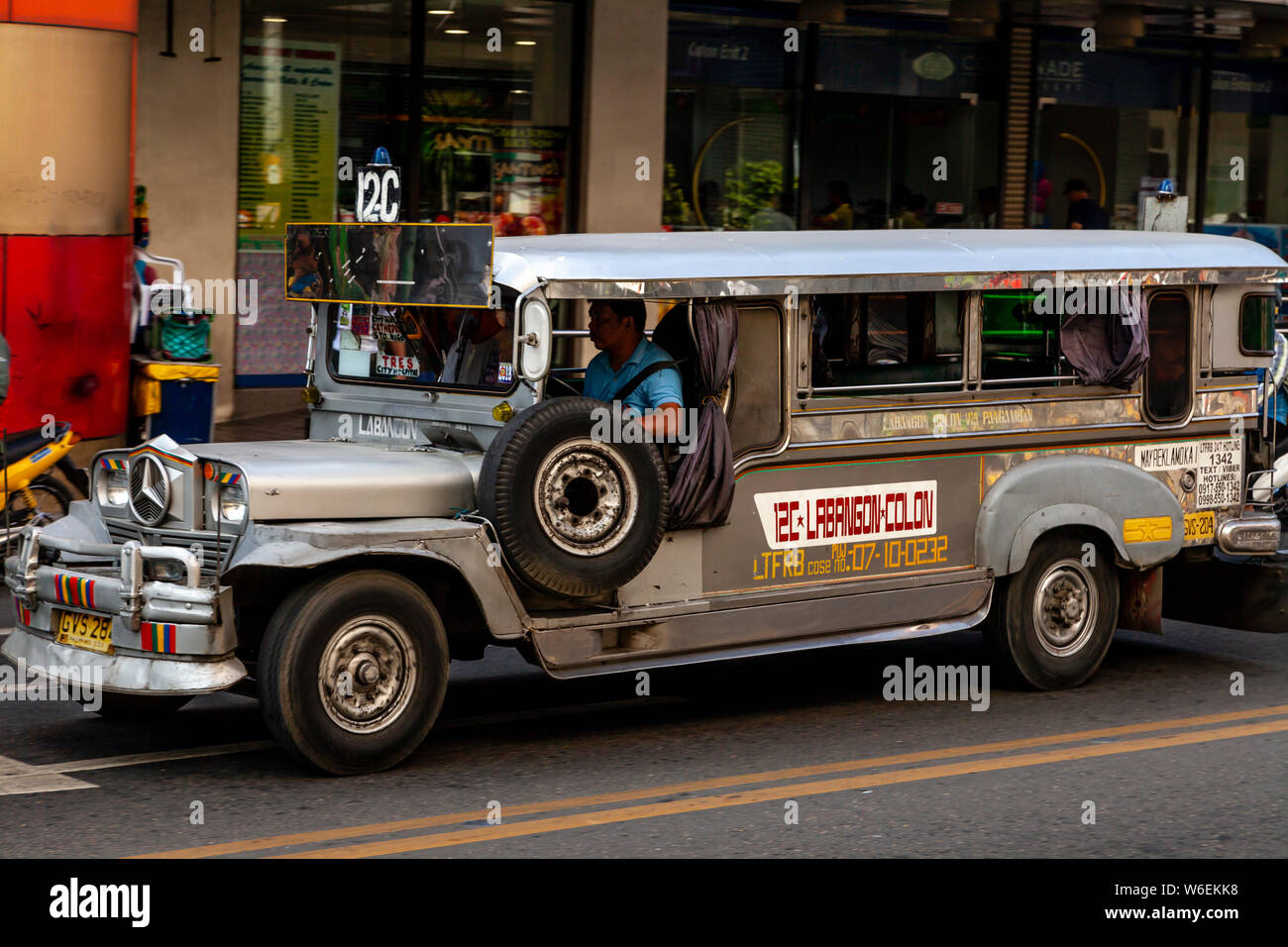 Traditionelle jeepneys -Fotos und -Bildmaterial in hoher Auflösung – Alamy