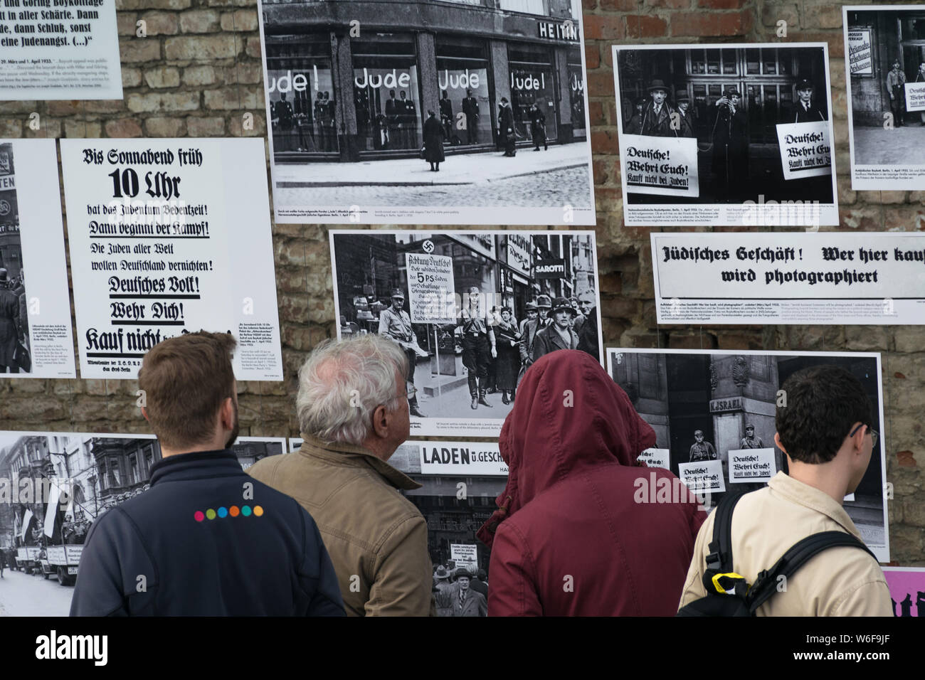Nazism poster -Fotos und -Bildmaterial in hoher Auflösung – Alamy