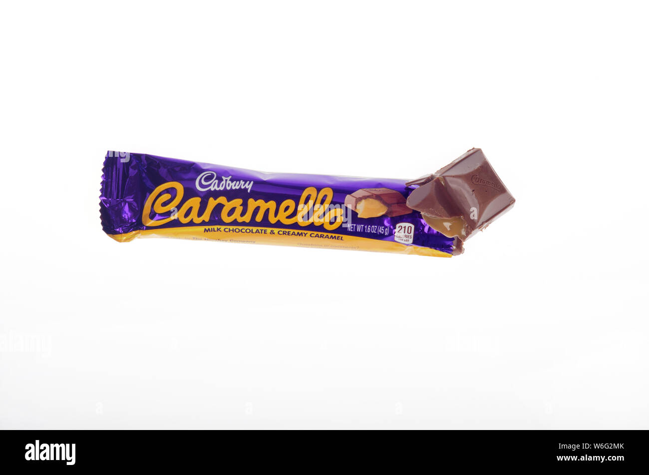 Cadbury chocolate wrapper -Fotos und -Bildmaterial in hoher Auflösung ...