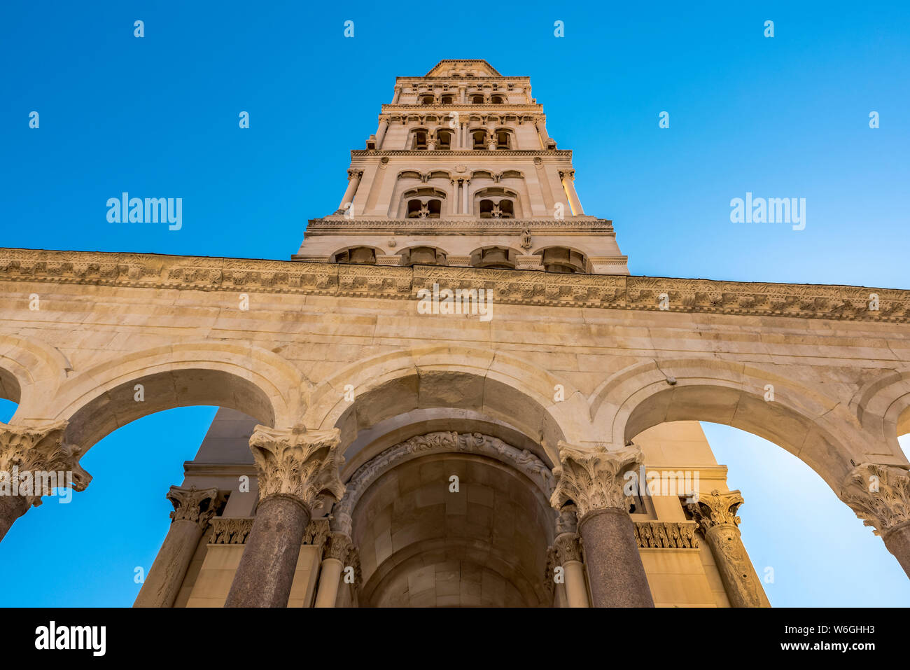 Palace of the roman emperor diocletian -Fotos und -Bildmaterial in ...