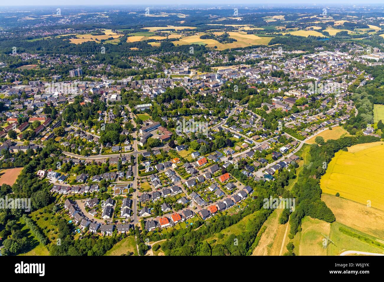 Luftbild von Süden in die Stadt Heiligenhaus, Siedlungsgebiet Bergische ...