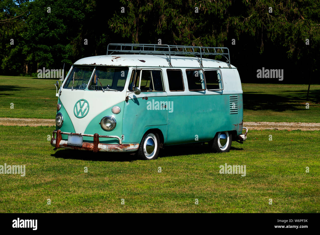Volkswagen truck und bus -Fotos und -Bildmaterial in hoher Auflösung ...