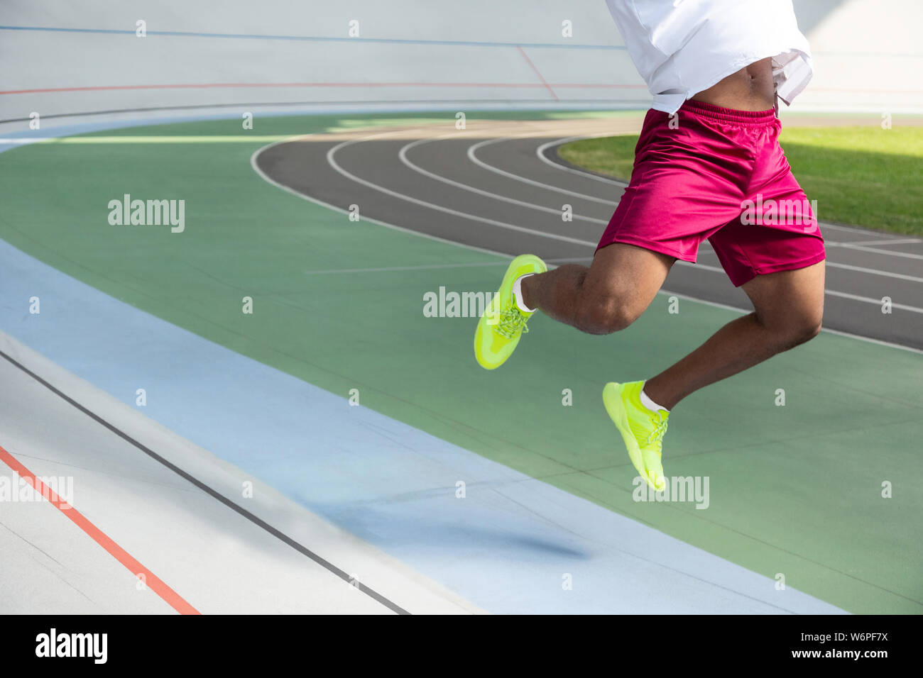Sportlicher Sportler Stockfotos und -bilder Kaufen - Alamy