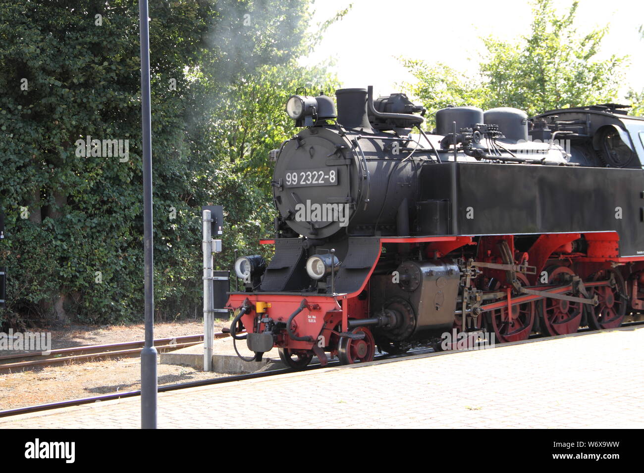 Alte Dampflok am Bahnhof Stockfotografie - Alamy