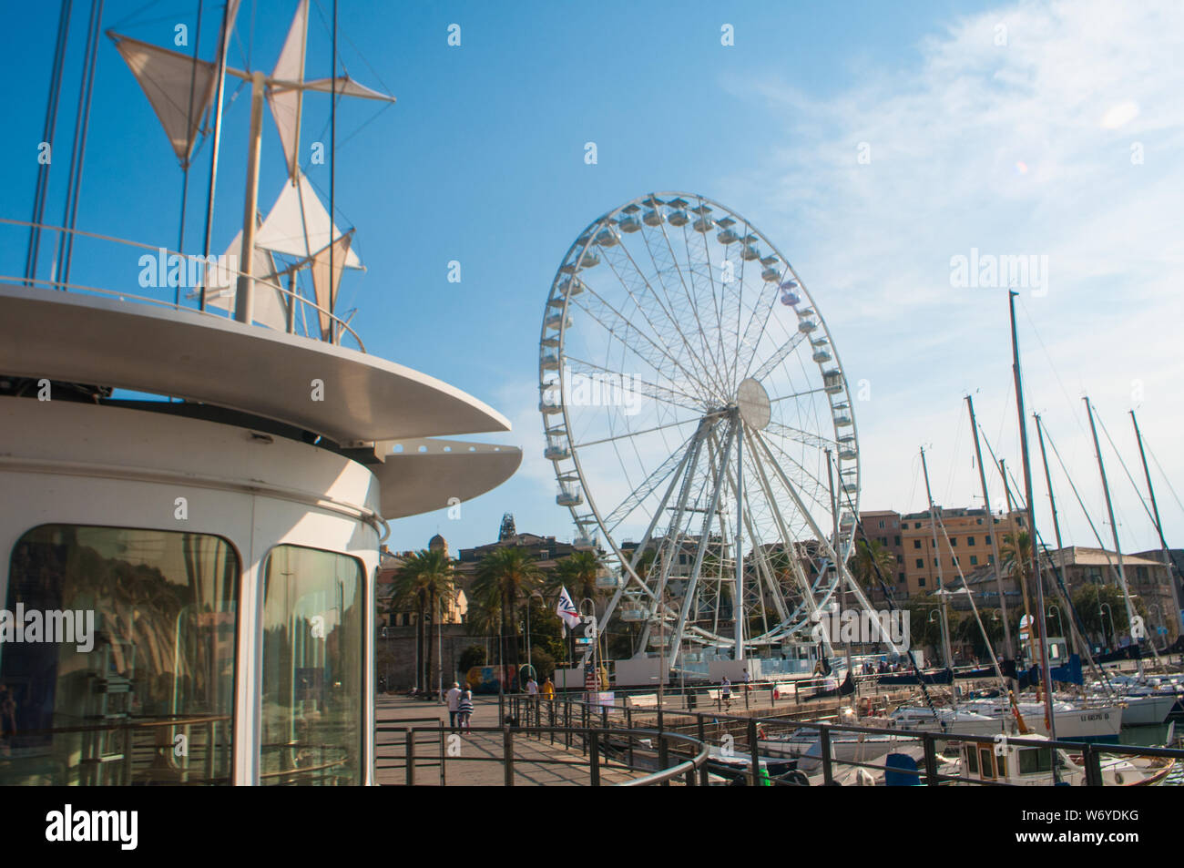 Genua Riesenrad Stockfotos und -bilder Kaufen - Alamy