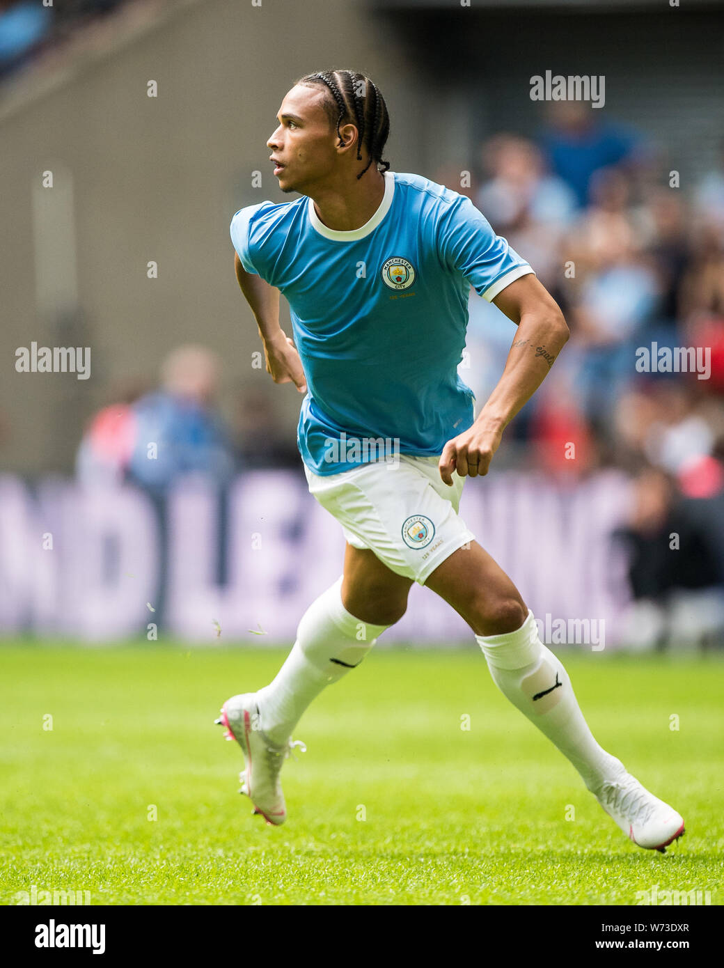 Leroy sané -Fotos und -Bildmaterial in hoher Auflösung – Alamy