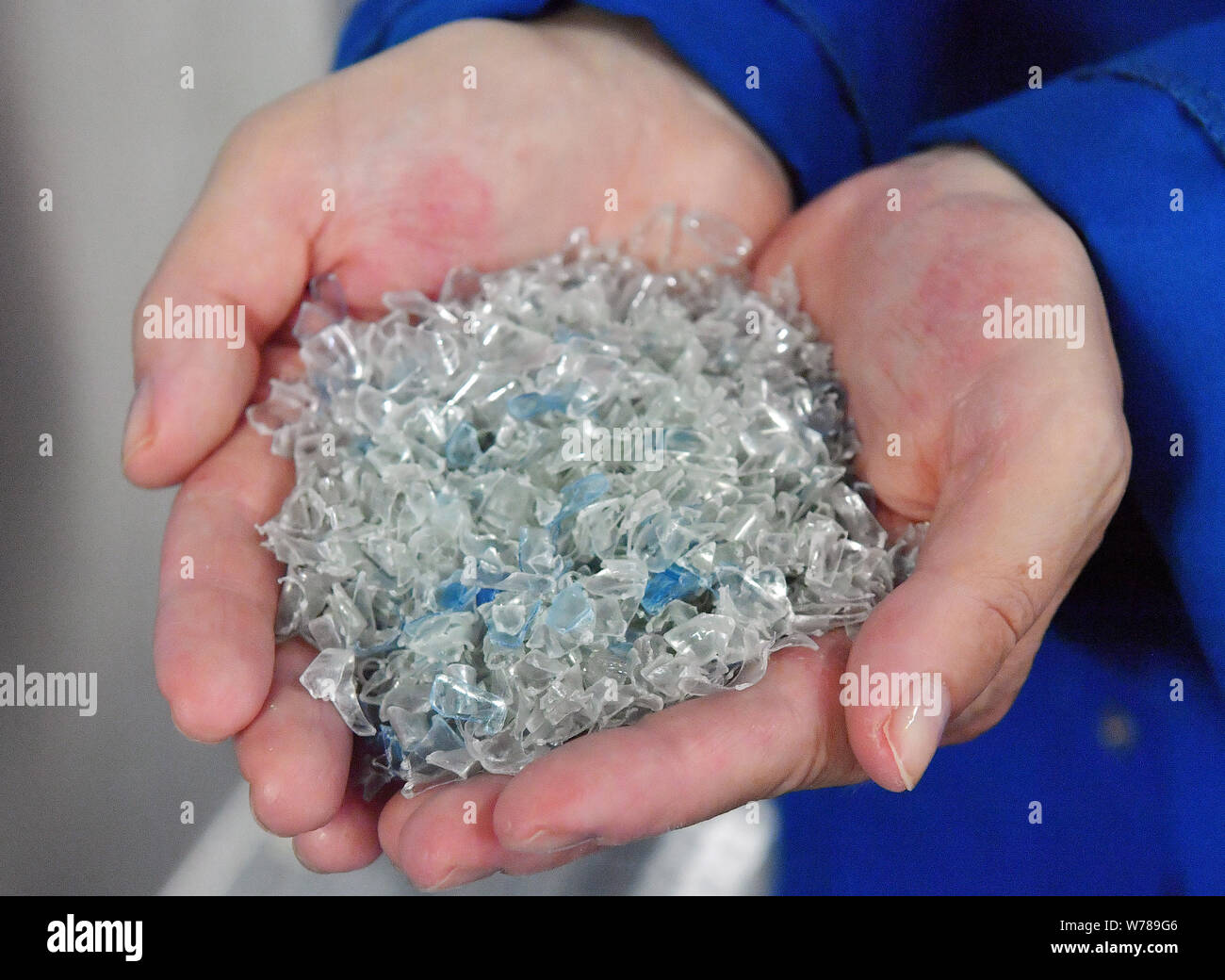 05.August 2019, Sachsen-Anhalt, Schkopau: Dow Mitarbeiter in Schkopau ...