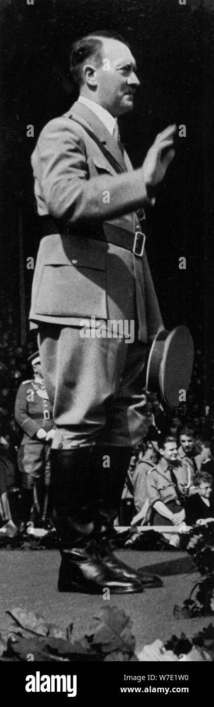 Adolf hitler 1935 Schwarzweiß-Stockfotos und -bilder - Seite 2 - Alamy
