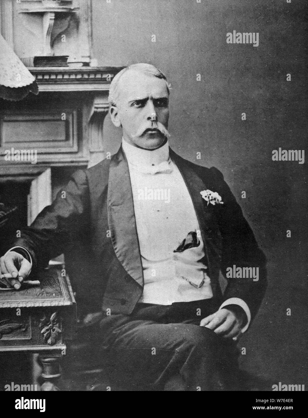 Portrait actor suit -Fotos und -Bildmaterial in hoher Auflösung – Alamy