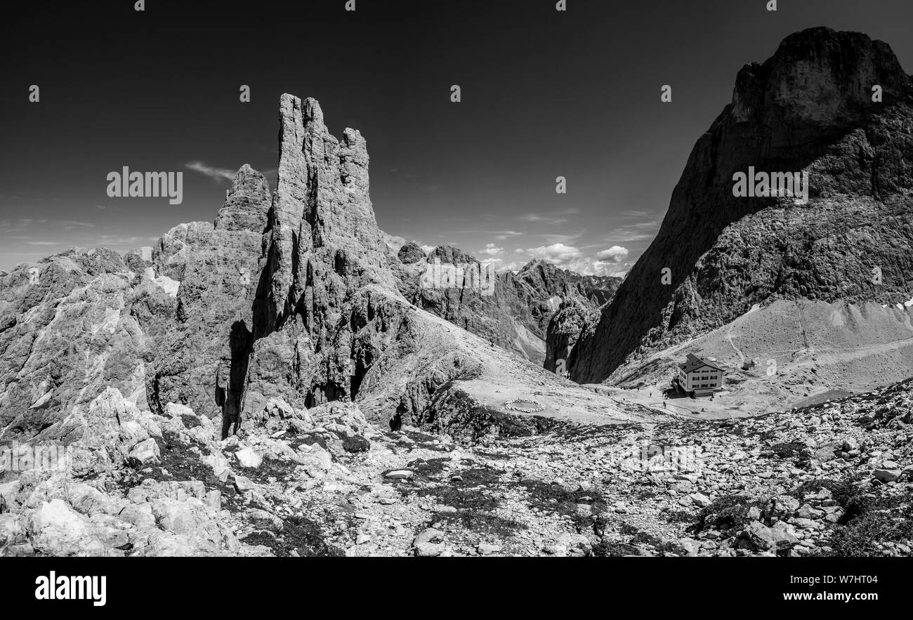 Rifugio re alberto -Fotos und -Bildmaterial in hoher Auflösung – Alamy