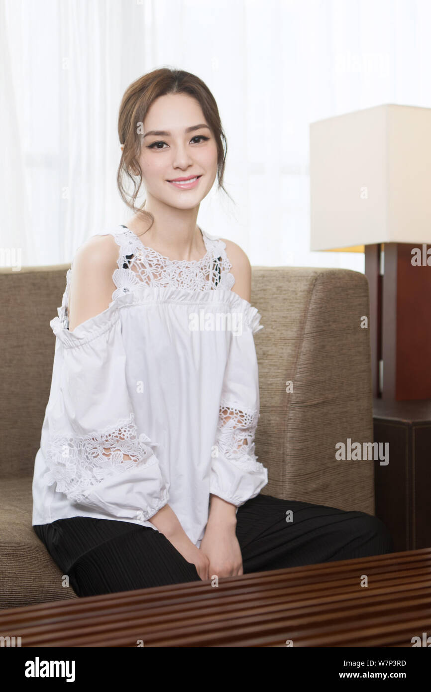 Sängerin und Schauspielerin Gillian Chung von Hong Kong Pop Duo Twins stellt für Portrait Fotos ...