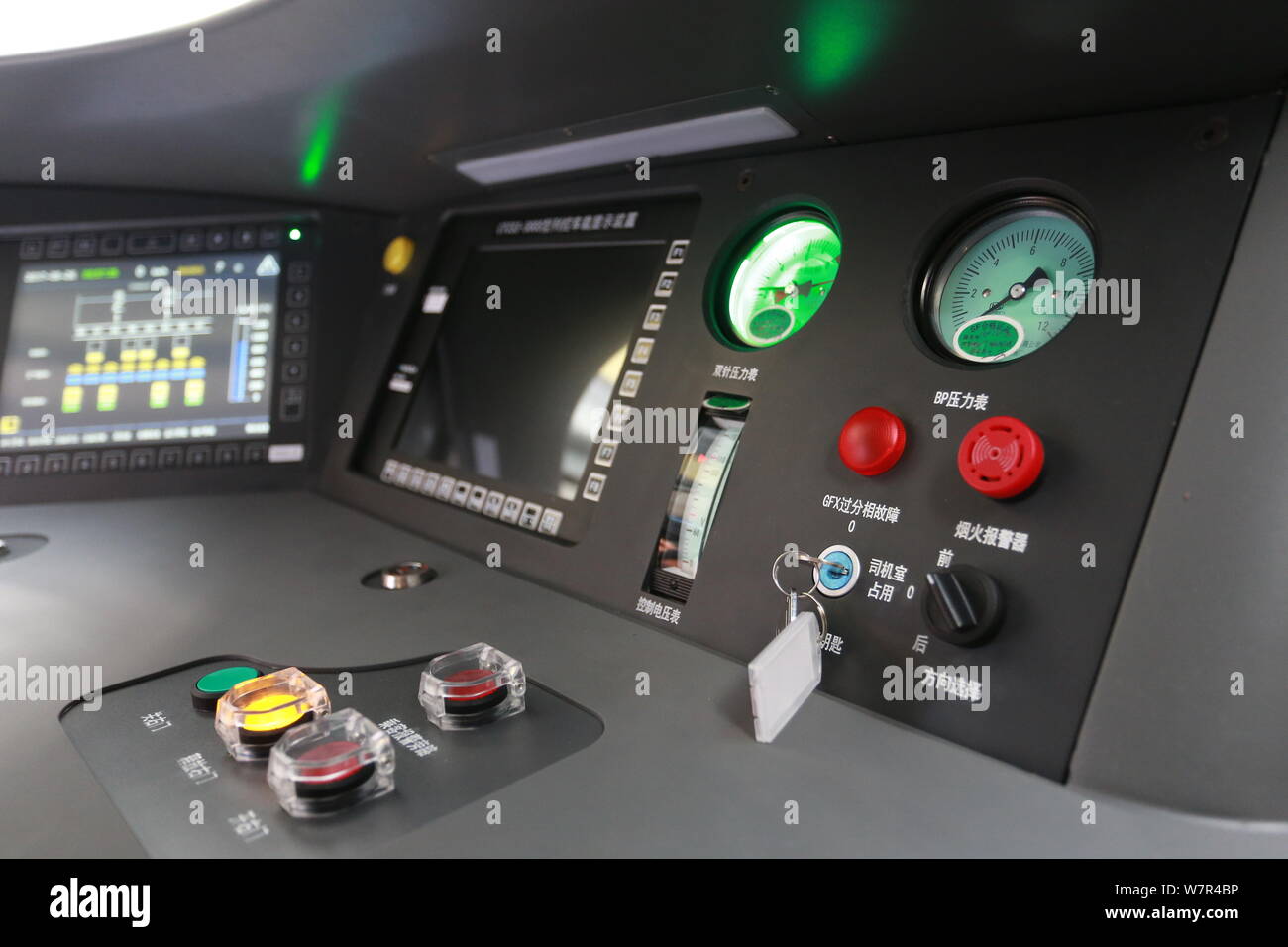 Train cockpit view -Fotos und -Bildmaterial in hoher Auflösung – Alamy