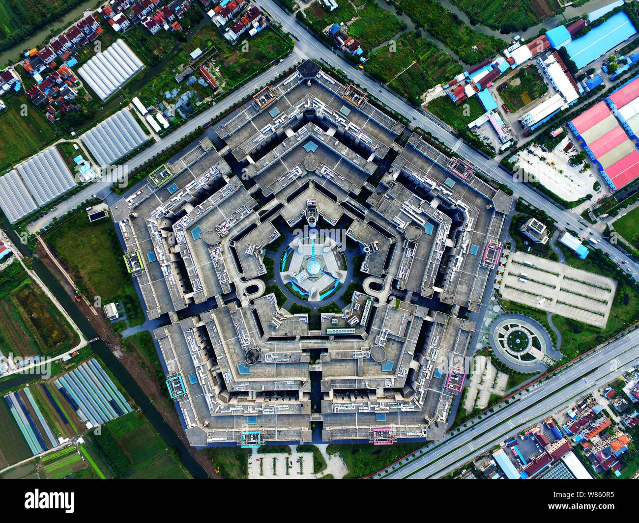 Aerial the pentagon -Fotos und -Bildmaterial in hoher Auflösung – Alamy