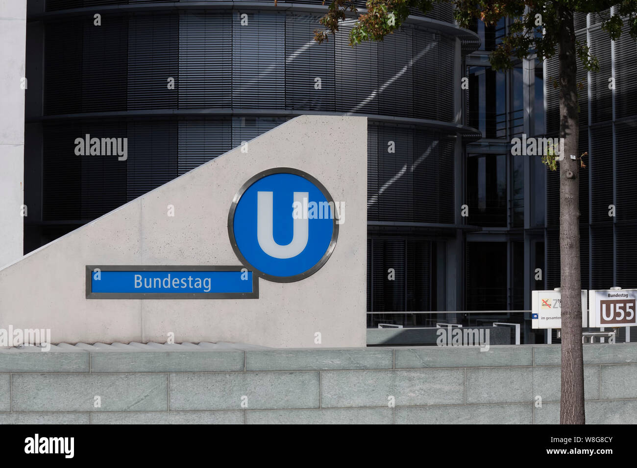 U bahn transport logo -Fotos und -Bildmaterial in hoher Auflösung – Alamy