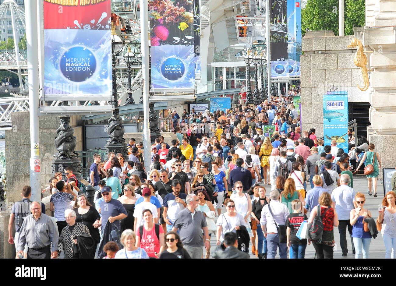 Touristensaison london -Fotos und -Bildmaterial in hoher Auflösung – Alamy