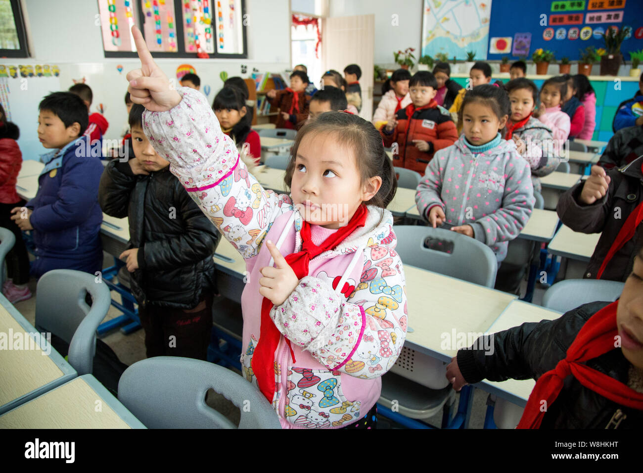 Studenten bewegen Sie Ihre Finger in die verschiedenen Richtungen und ...