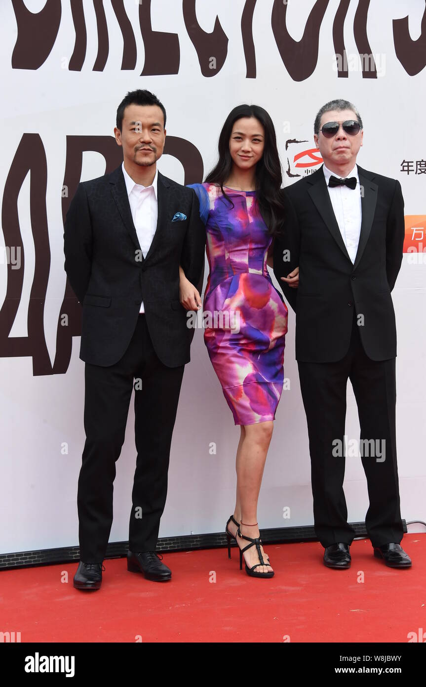 (Von links) Chinesische Schauspieler, Liao Fan, Schauspielerin Tang Wei ...