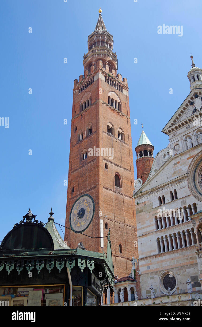 Il torrazzo di cremona -Fotos und -Bildmaterial in hoher Auflösung – Alamy