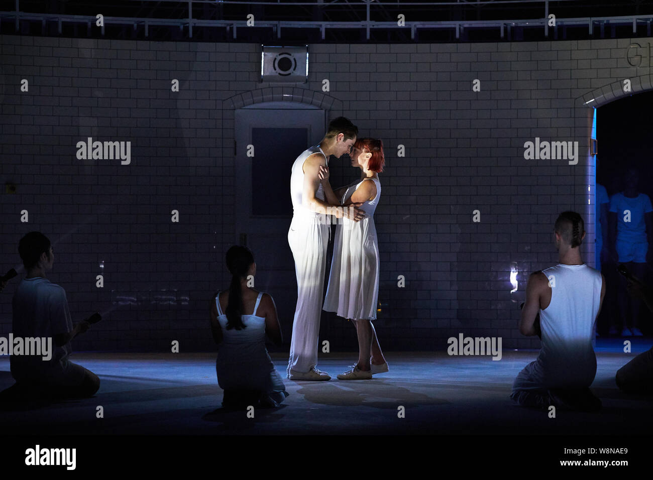 Matthew Bourne 'Romeo und Julia' in Sadler's Wells LONDON, ENGLAND ...
