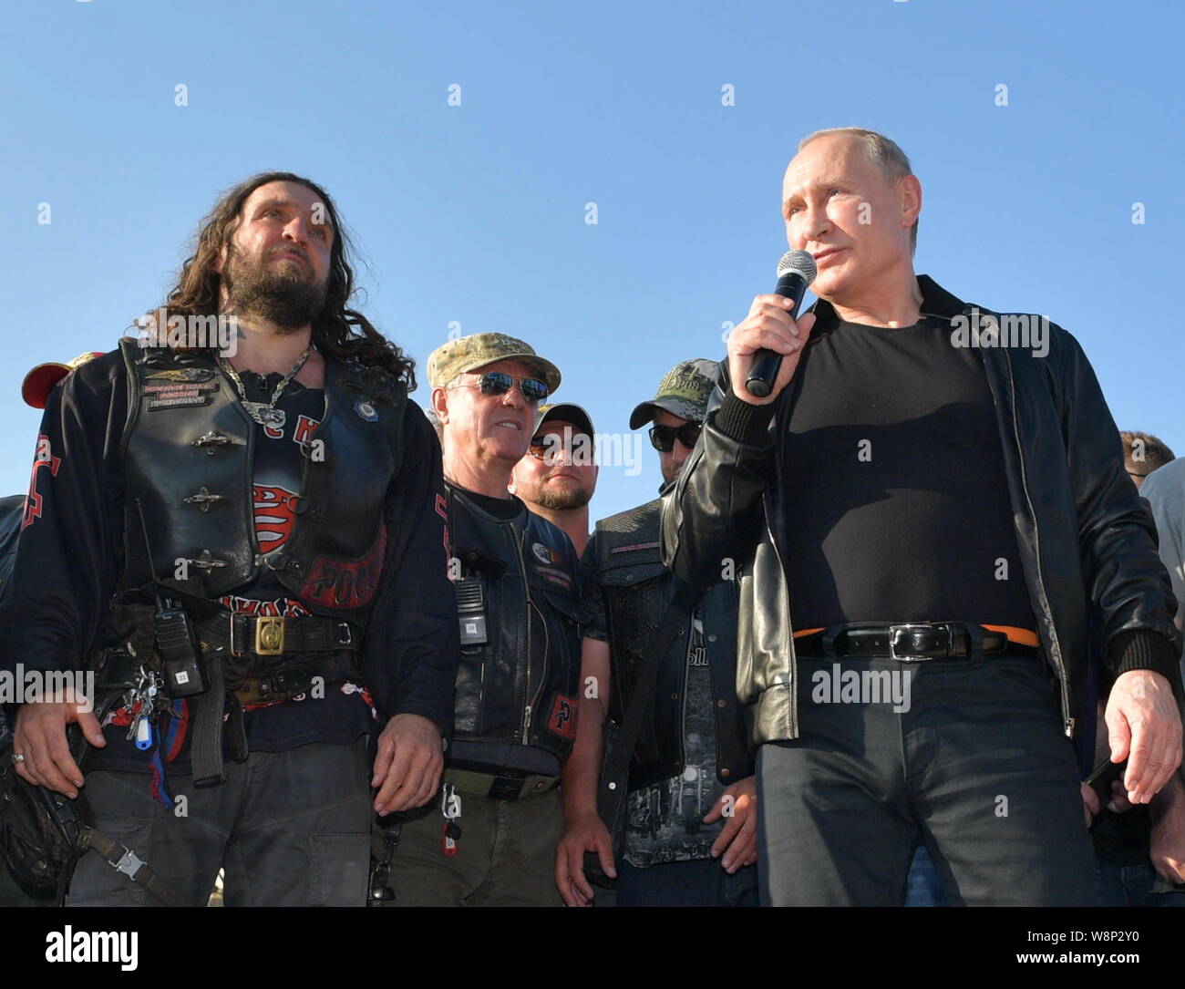 Night Wolves Putin Stockfotos und -bilder Kaufen - Alamy