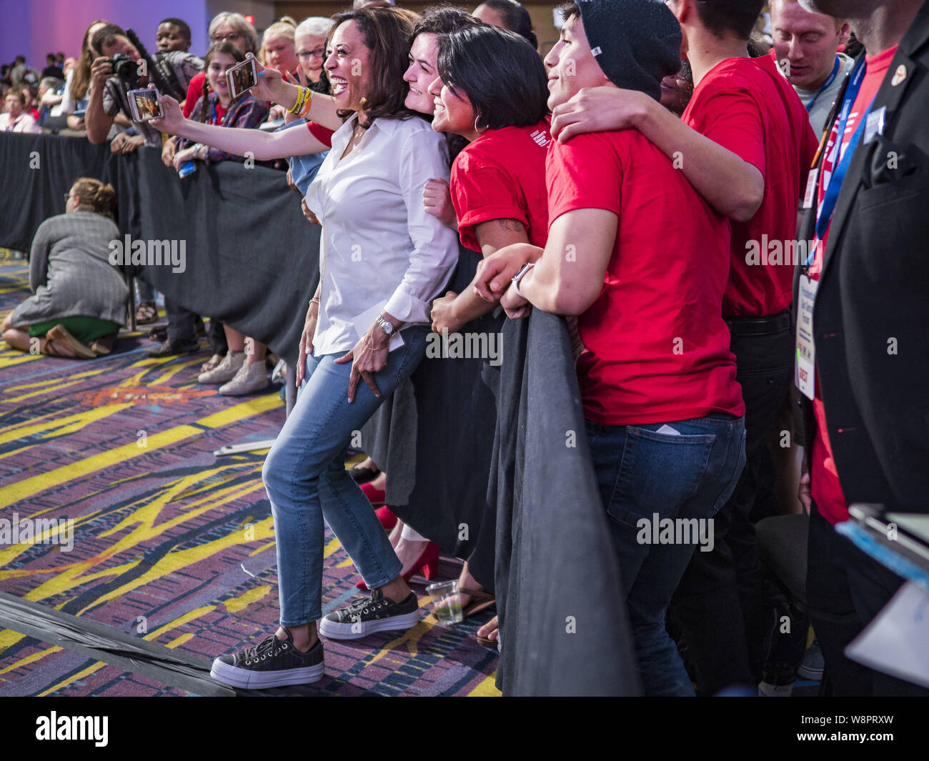 Des Moines, Iowa, USA. 10 Aug, 2019. Senator Kamala Harris, (D-CA ...