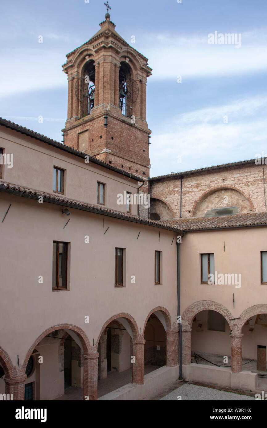San benedetto kloster -Fotos und -Bildmaterial in hoher Auflösung – Alamy