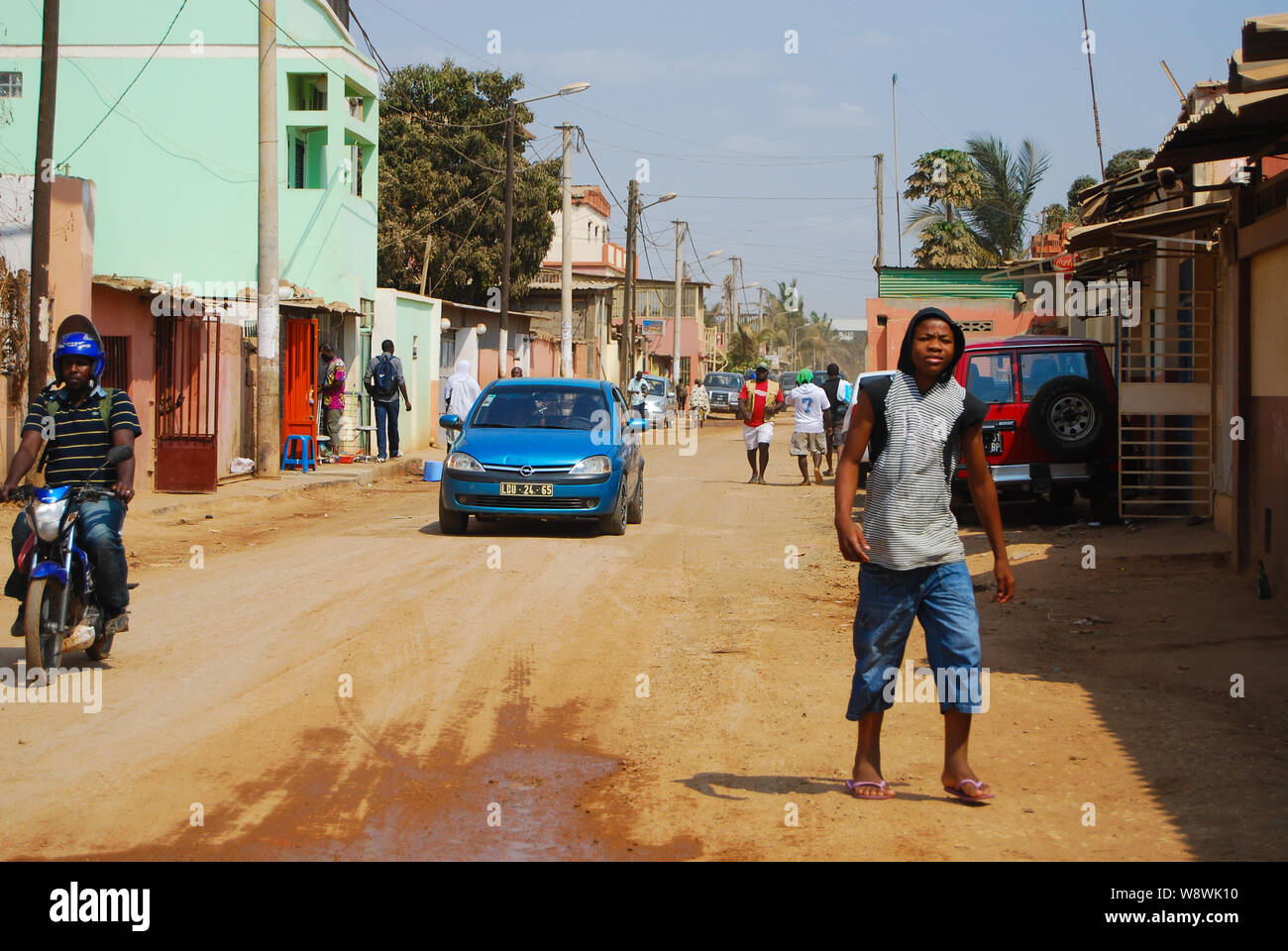 Angola people town -Fotos und -Bildmaterial in hoher Auflösung – Alamy