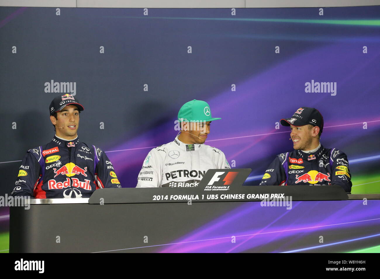 (Von links) Australian F1 Fahrer Daniel Ricciardo von Infiniti Red Bull ...