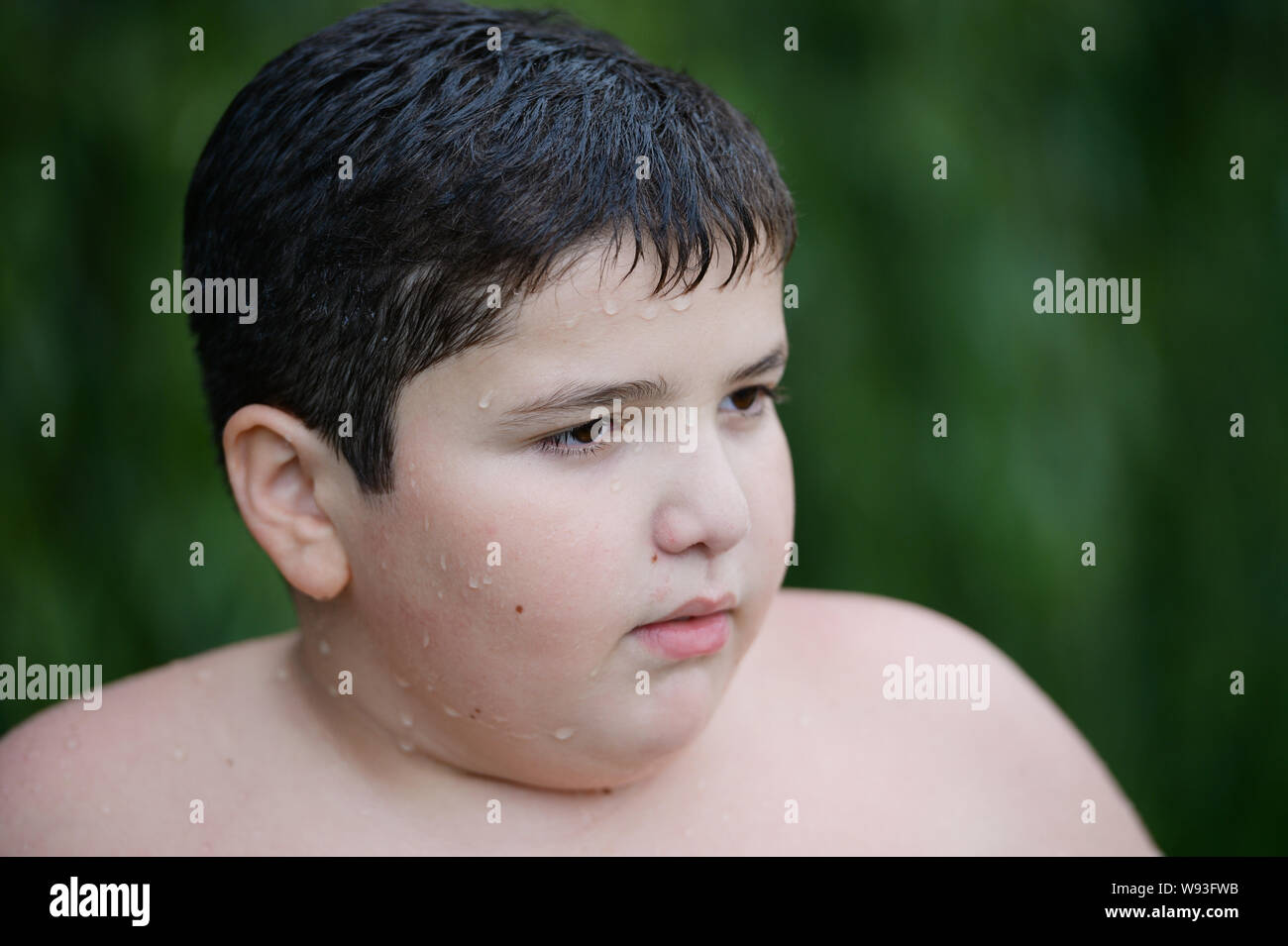 Kind übergewichtig fett -Fotos und -Bildmaterial in hoher Auflösung – Alamy