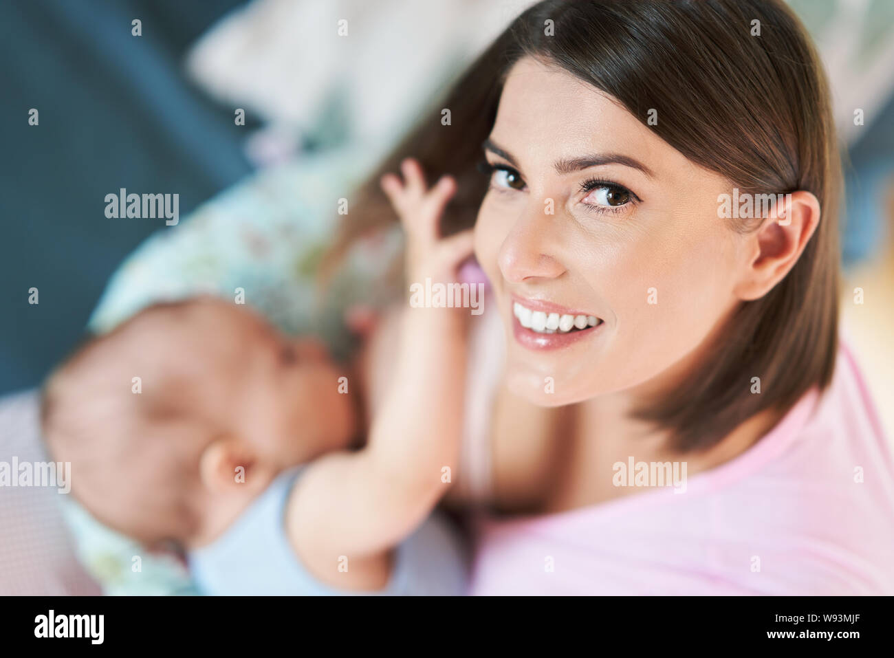 Stillen mutter -Fotos und -Bildmaterial in hoher Auflösung – Alamy
